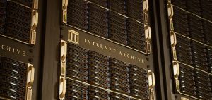 Internet Archive: la biblioteca digitale che "salva il web" dal 1996